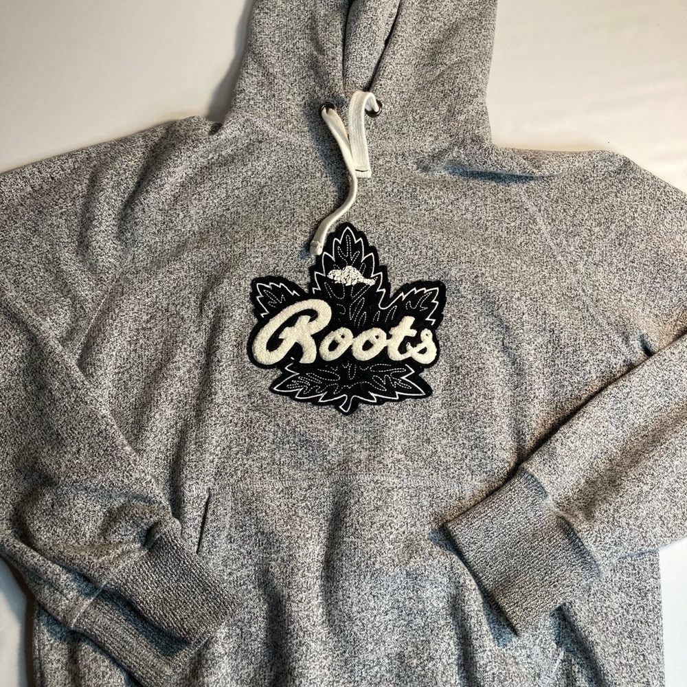 Canadian Heritage Roots Logo Black White Hoodie Xs - Gem